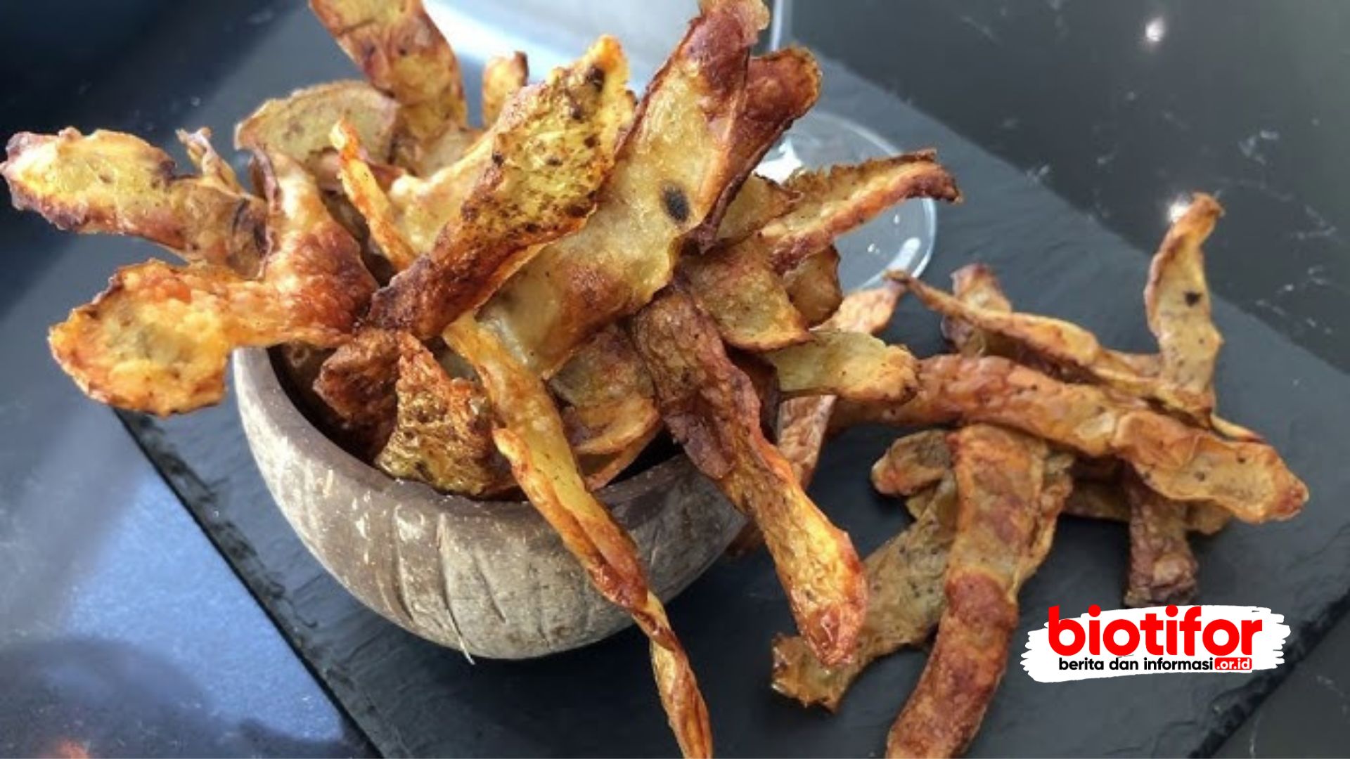 Cara Membuat Keripik Kulit Kentang yang Gurih dan Lezat - Biotifor