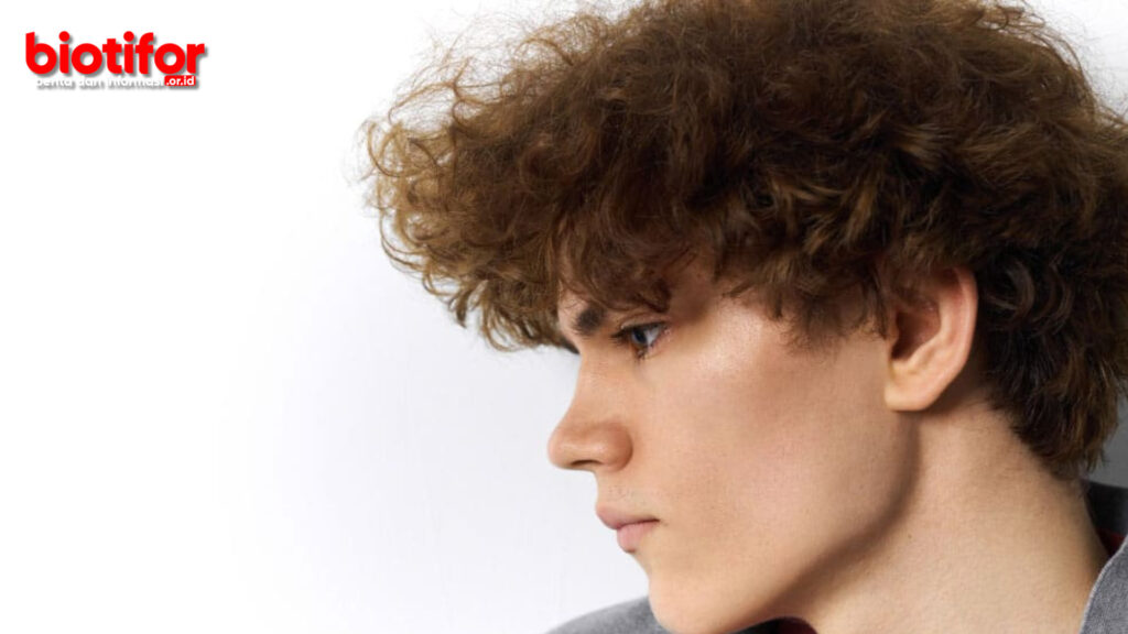 Cara Merawat Rambut Keriting dengan Mudah dan Efektif - Biotifor