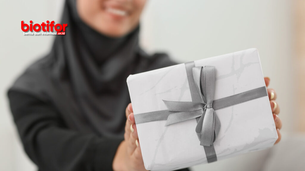 Manfaat Memberi Hadiah : Sebuah Sunnah Yang Banyak Manfaatnya